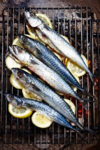 How to Cook Mackerel on BBQ - bbqpartyzone.com